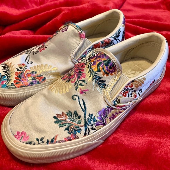 Vans | Shoes | Vans Floral Embroidered Slip On Shoe | Poshmark